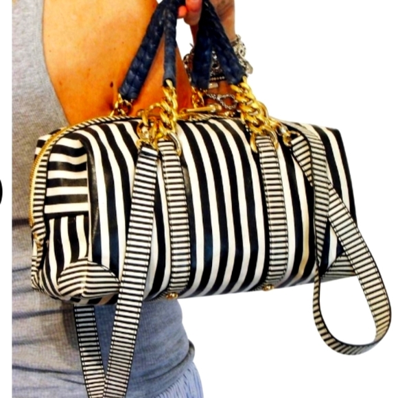 henri bendel | Bags | Rare Henri Bendel Centennial Barrel Satchel ...